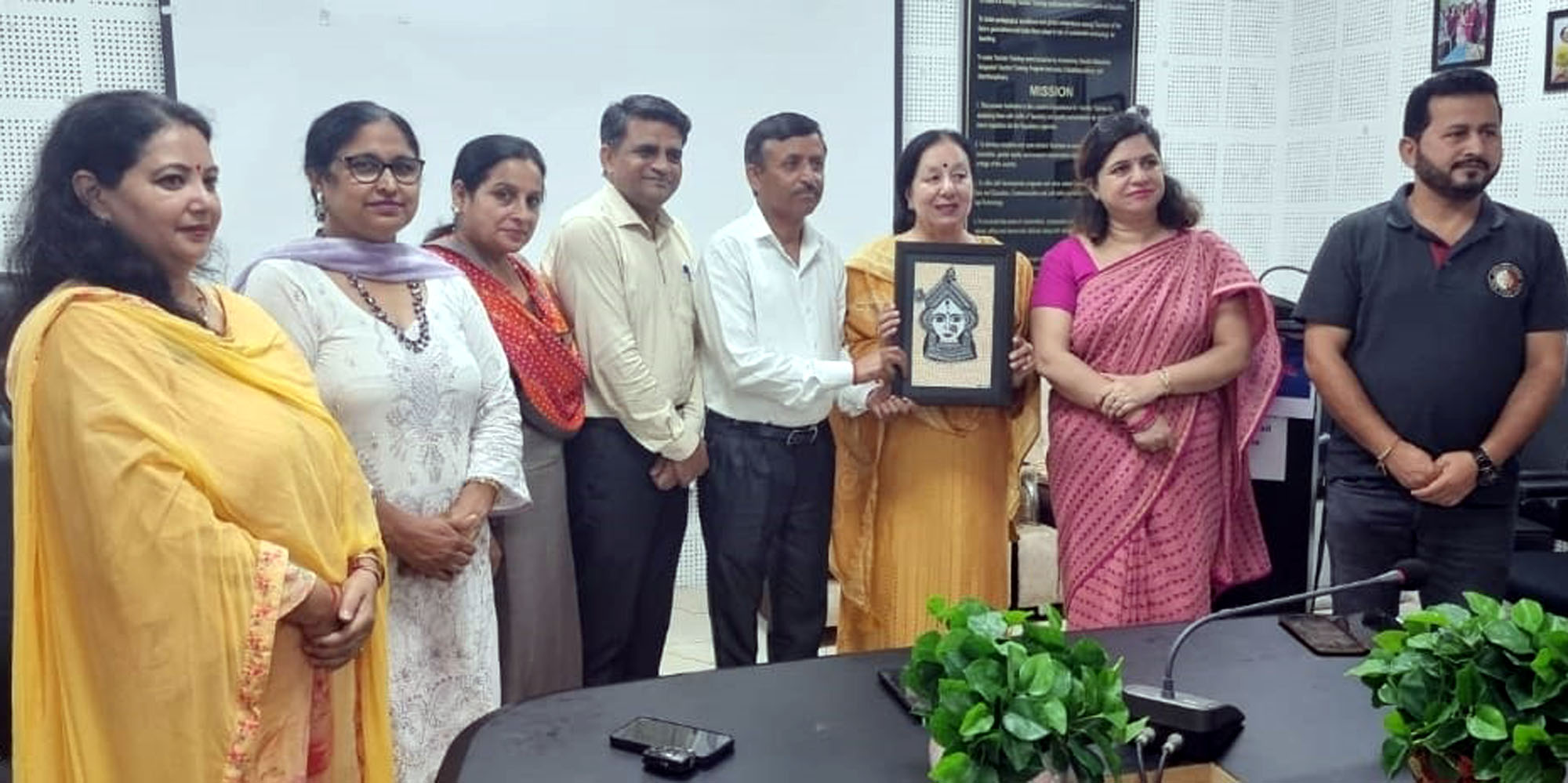 GCOE Jammu honors Padma Shri Romalo Ram in “Meet the Alumni” Program ...