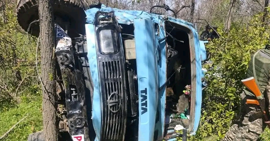 8 CRPF men, 2 SPOs injured in Doodhpathri road acccident – Rising Kashmir