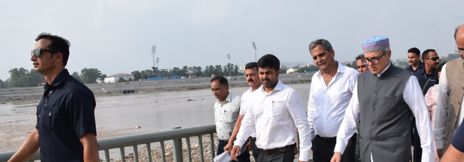 CM Omar Inspects Ongoing Development of Tawi River Front Project in Jammu – Rising Kashmir