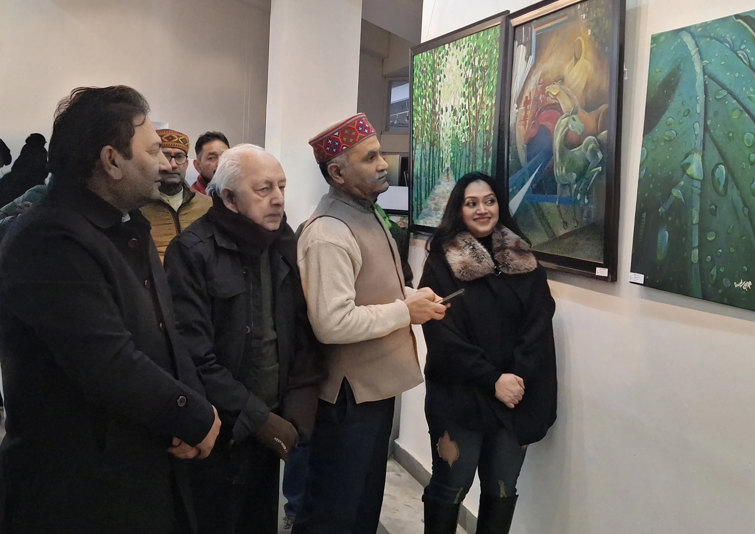 ACB Dir Shakti Pathak praises Bhushan Kesar at Kala Kendra exhibition ...